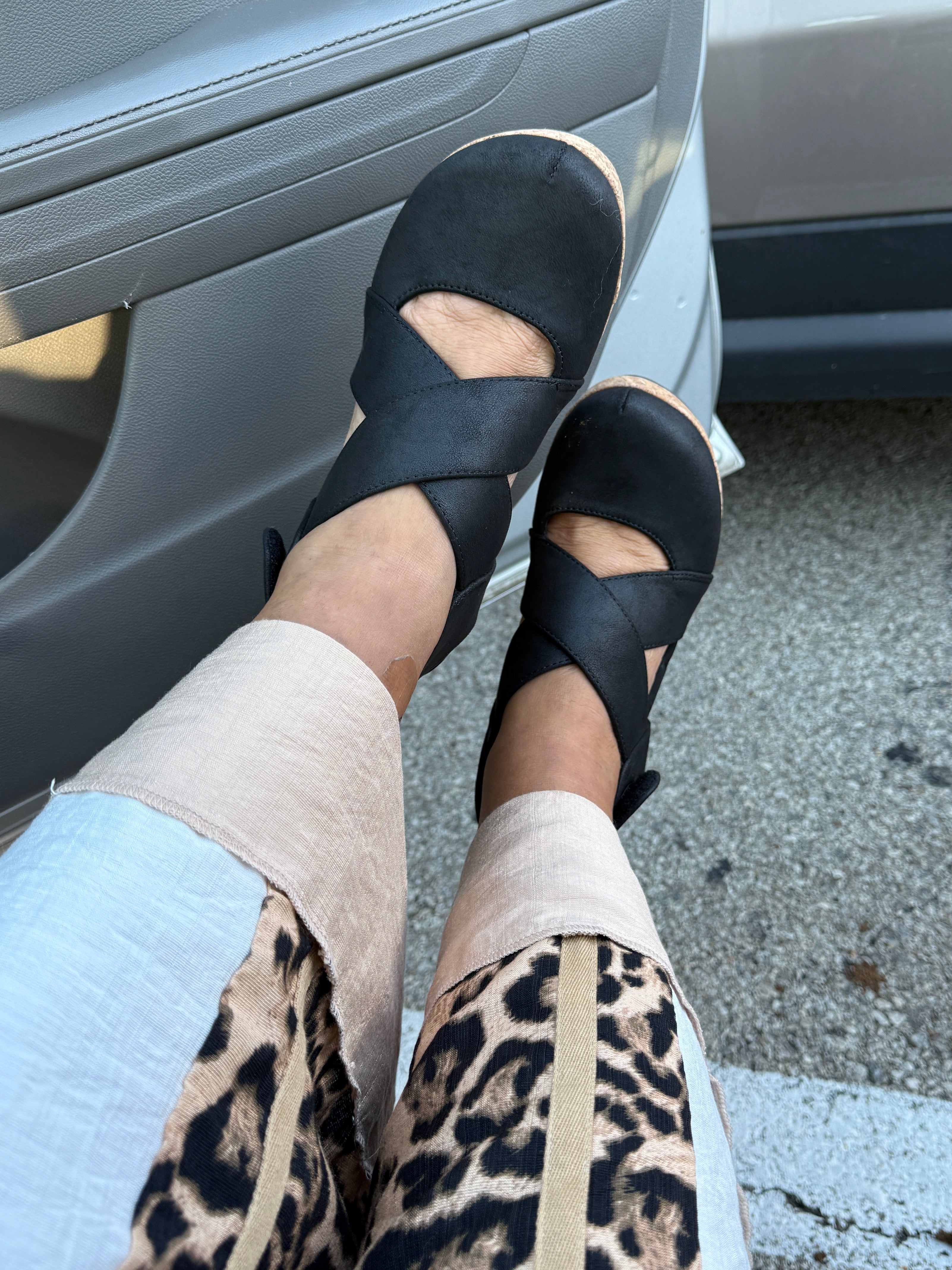 Case Closed Criss Cross Wedges – Best You Boutique LLC